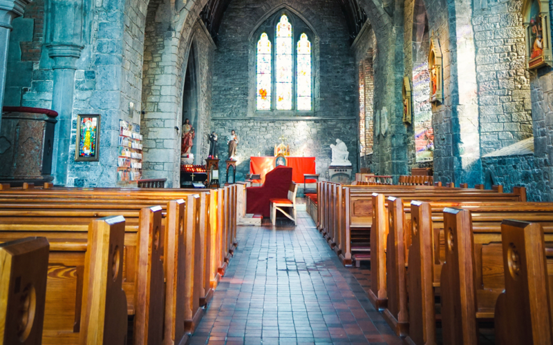 Uncover Ireland's Catholic roots via its monasteries | Evaneos