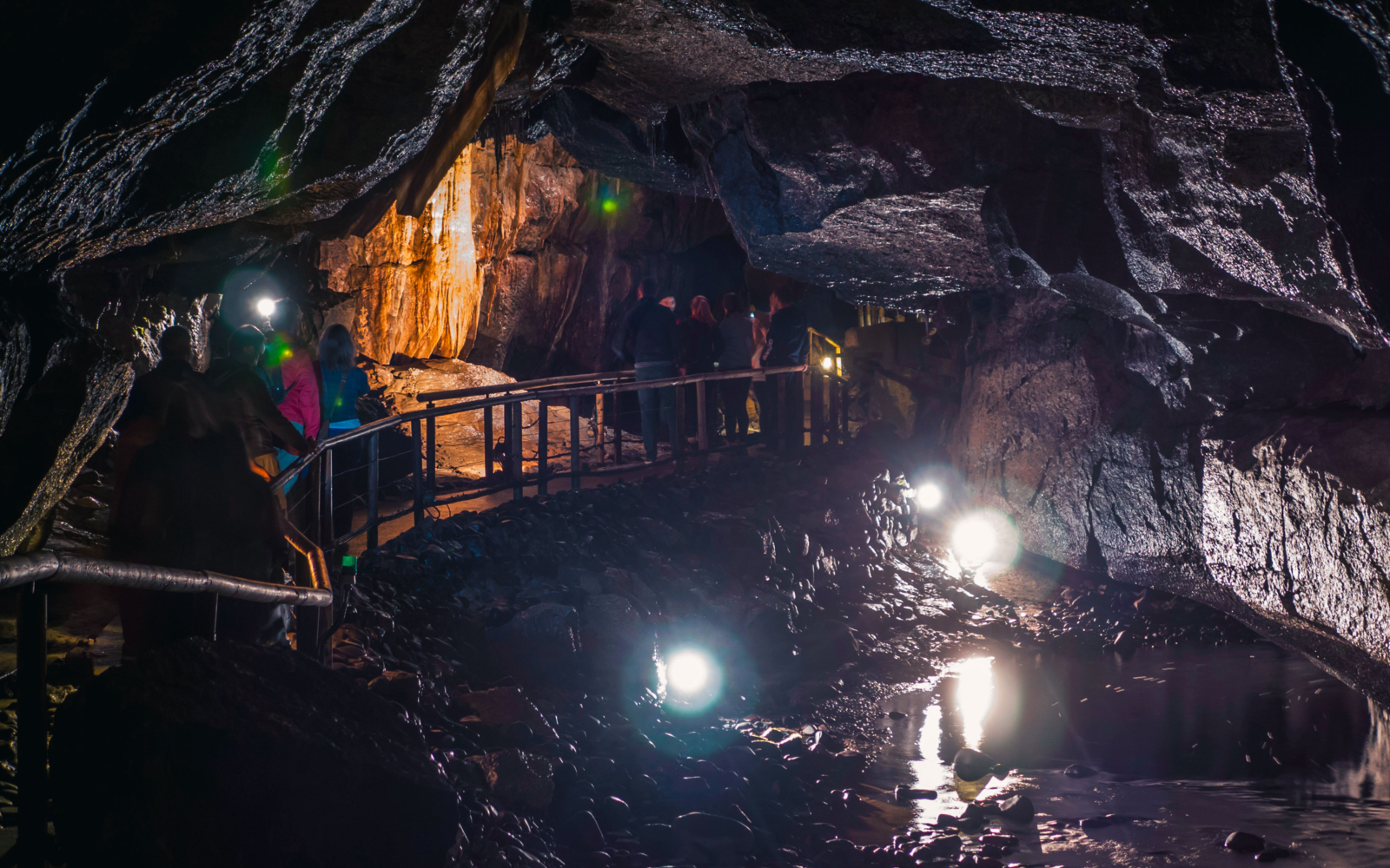 S'aventurer dans les grottes et galeries souterraines d'Irlande | Evaneos