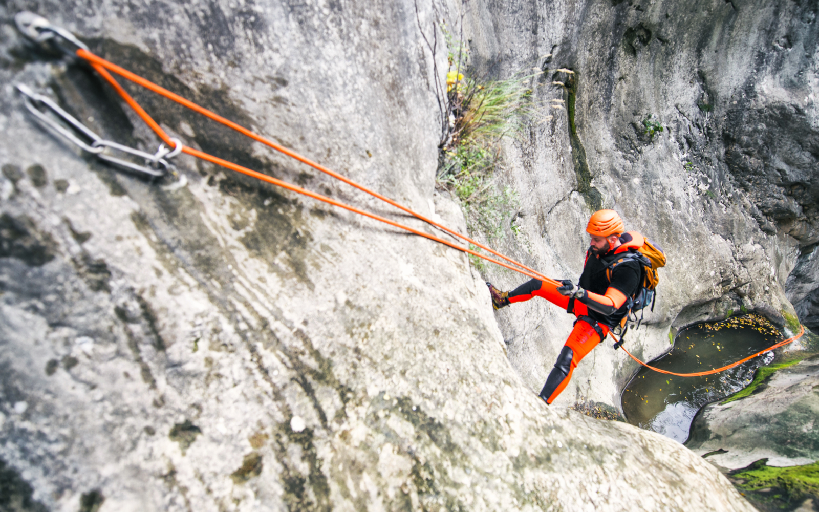 Get active on a canoeing or canyoning trip | Evaneos